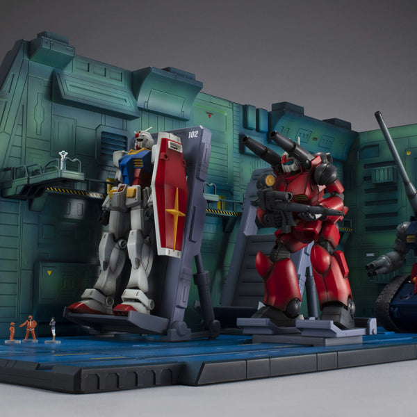 Realistic Model Series: Mobile Suit Gundam (For 1/144 HG Series) White ...